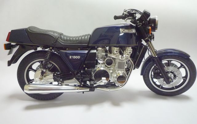 Scale Model Collection Motorcycle# 1 '78 Kawasaki Z1300 - BJ Scale Model Collection Motorcycle# 1 '78 Kawasaki Z1300 - BJ