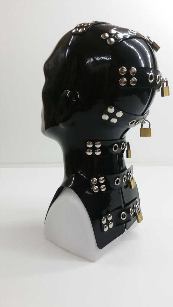 Heavy-Rubber Masken - Devobon.de