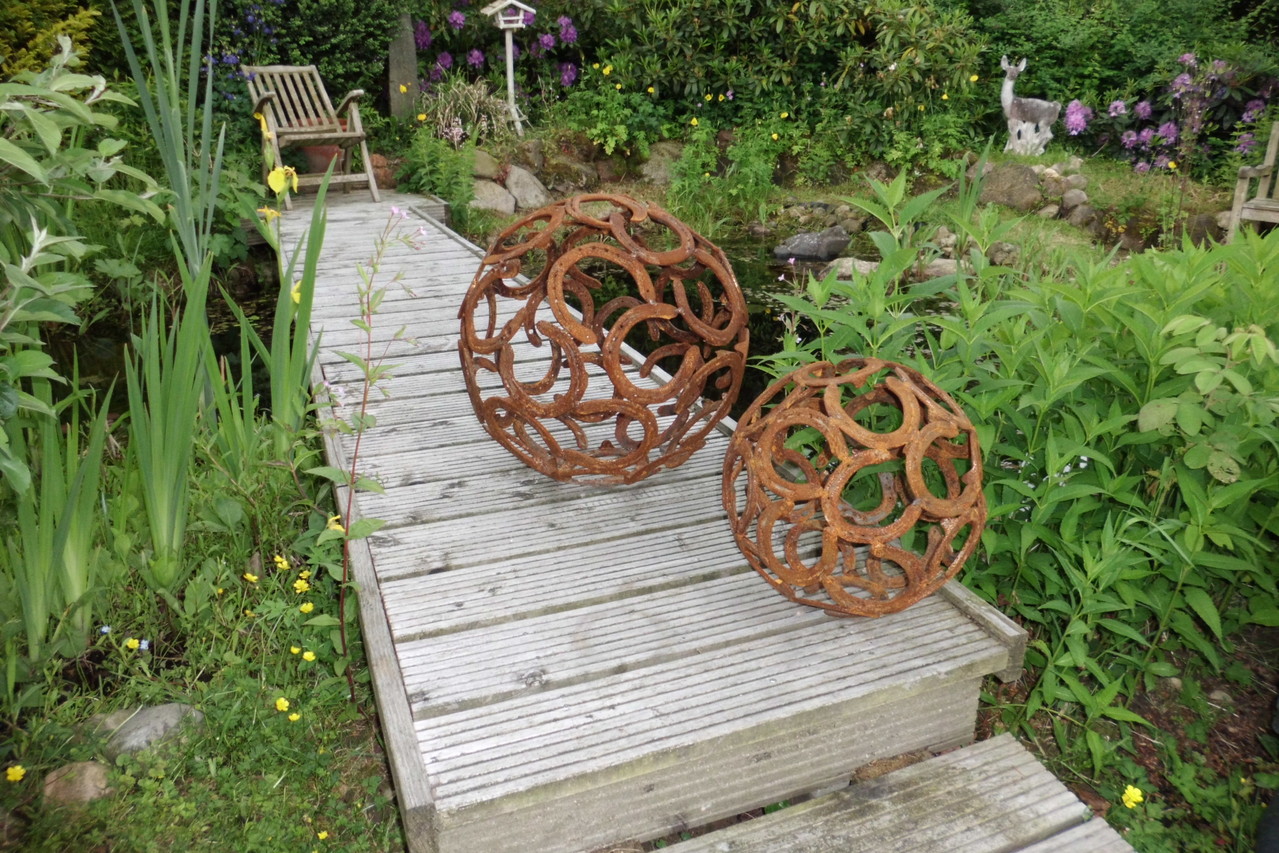 Die vielseitige Kugel - Hufeisenschmiede