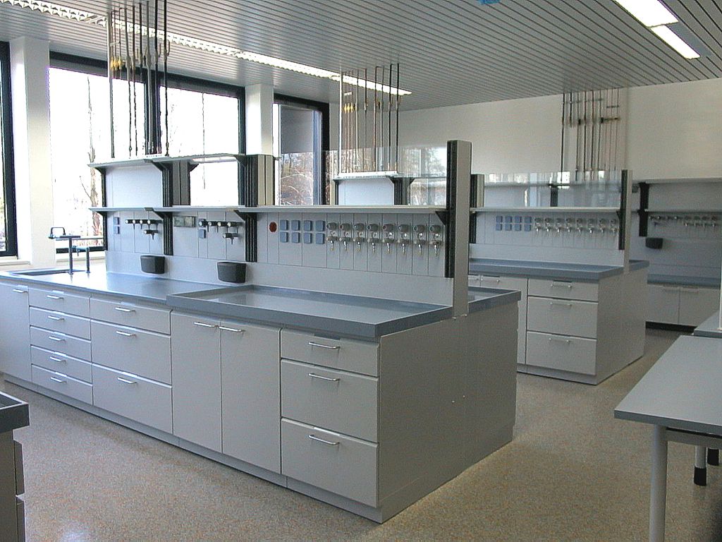 Ausbildungslaboratorien mit Pharmatechnikum - PLAN WERK GmbH ...