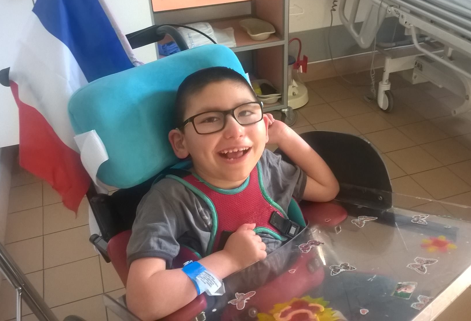 OPÉRATION DES HANCHES - AVRIL 2018 - Aidons Nolan à voler de ses ...