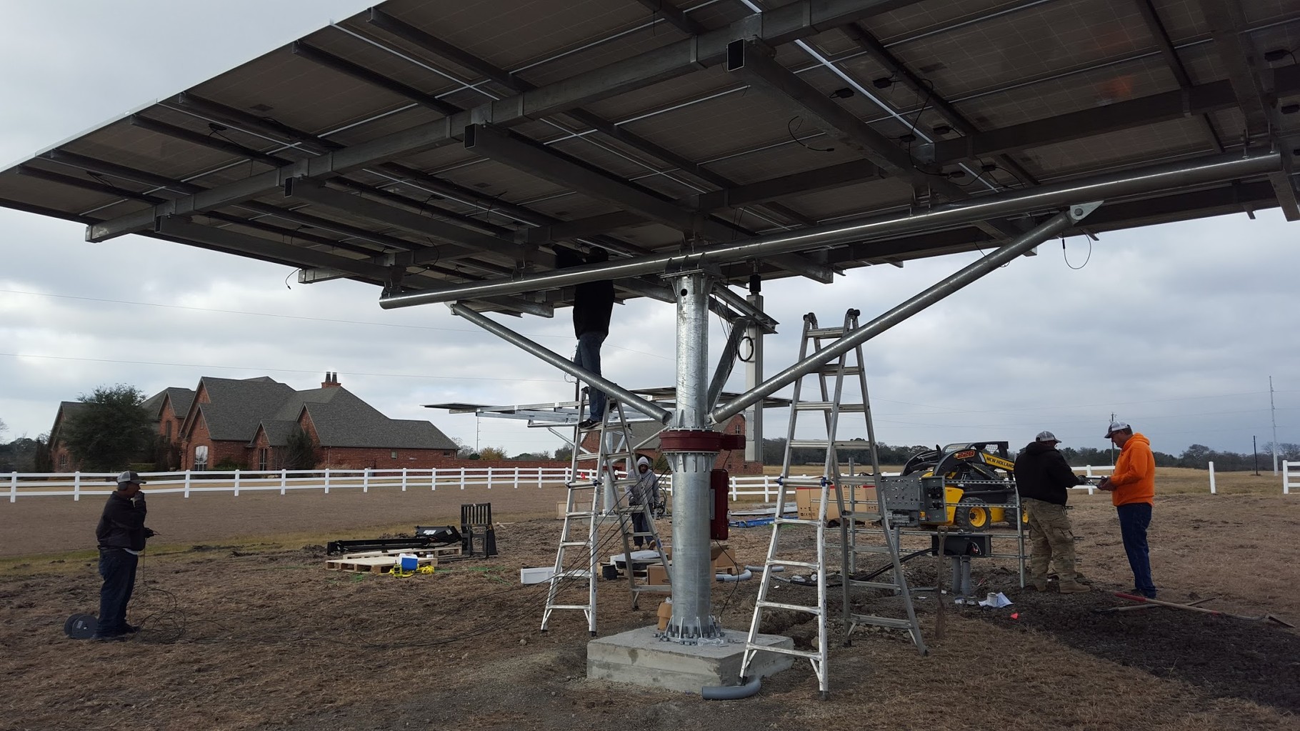 2-Axis Trackers: the ULTIMATE in solar energy for your ranch or estate ...
