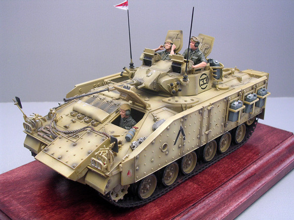 FV 510 Warrior Improved - www.panzer-bau.de/diorama/militär/1:35