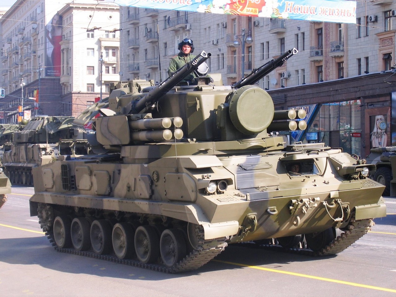 9K22 Tunguska - www.panzer-bau.de/diorama/militär/1:35