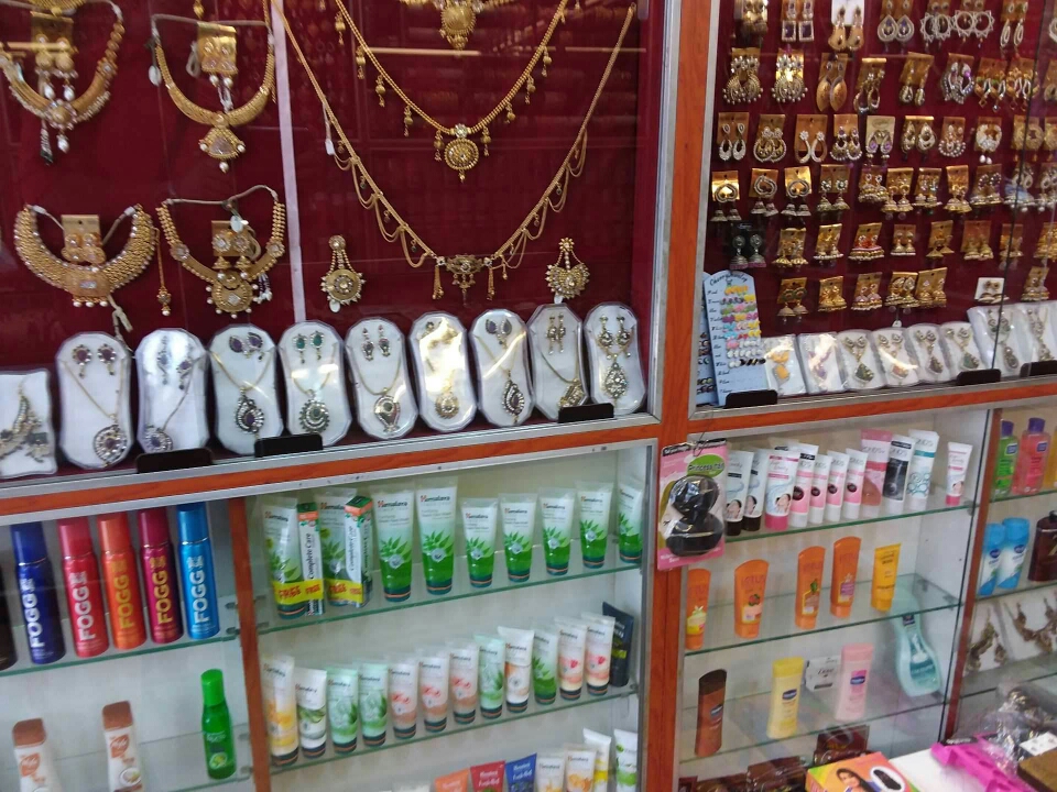 Fancy good's, Cosmetic's, All kids toys item's, - newgoodpearl