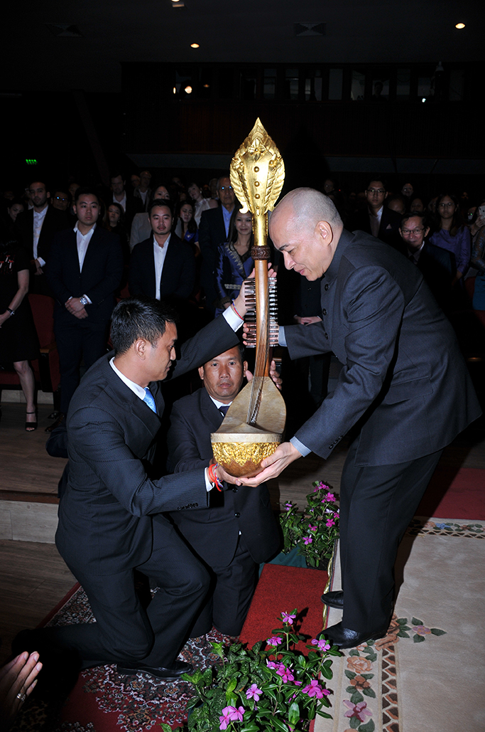The Royal Harp - Site de prestigeartkhmer
