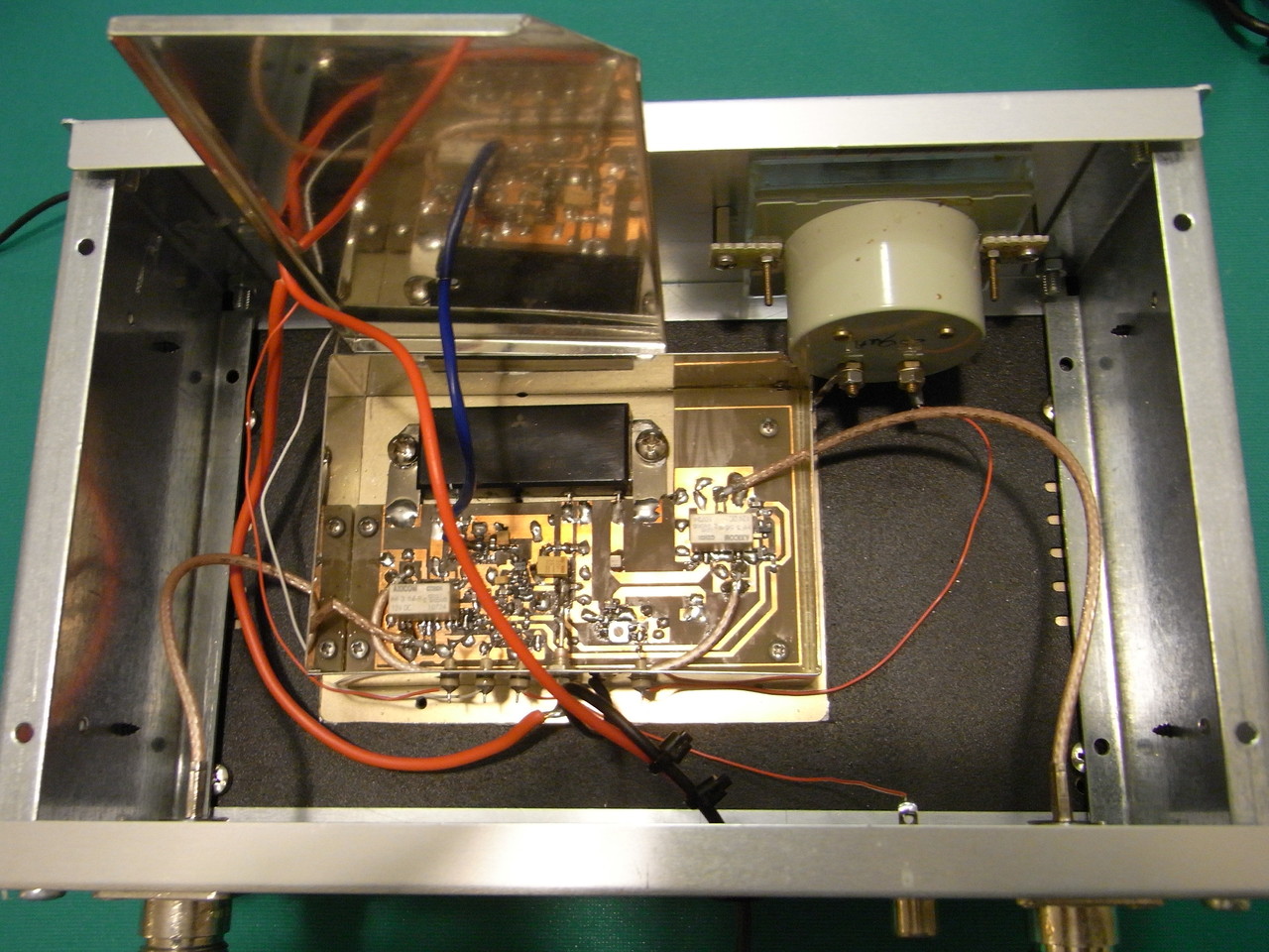 AMPLIFICATORE RF IN CLASSE AB PER 1240-1300 MHz - IZ3ETC HOMEPAGE