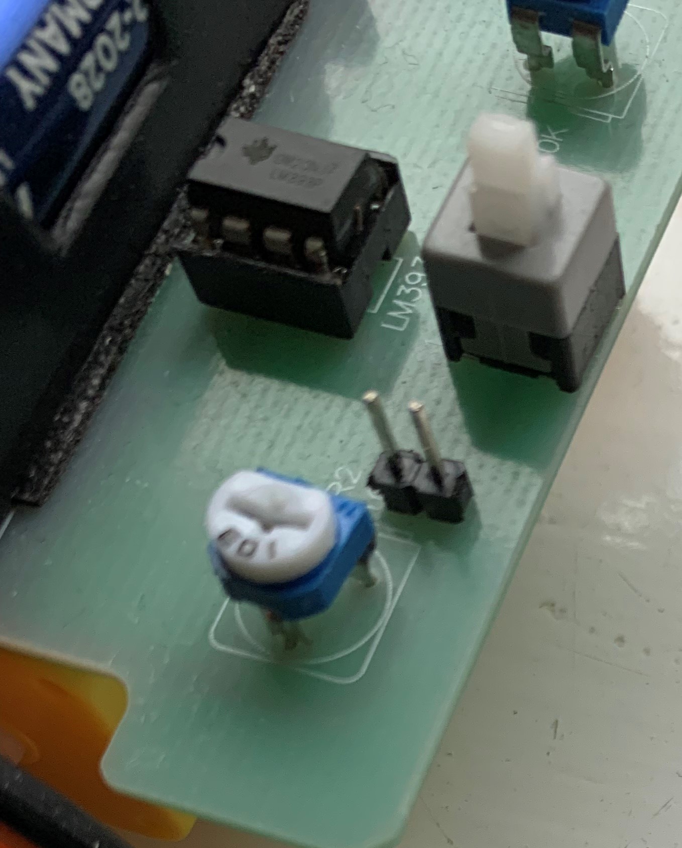 Line Follower with ESP32-CAM - TekyInBlack Line Follower with ESP32-CAM - TekyInBlack