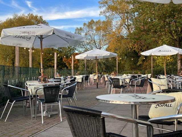 Club House - Website of Whetstone Golf Club