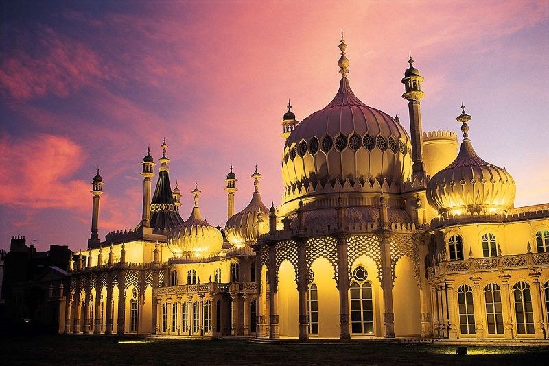 Le Pavillon Royal de Brighton en Angleterre (le Taj Mahal anglais ...