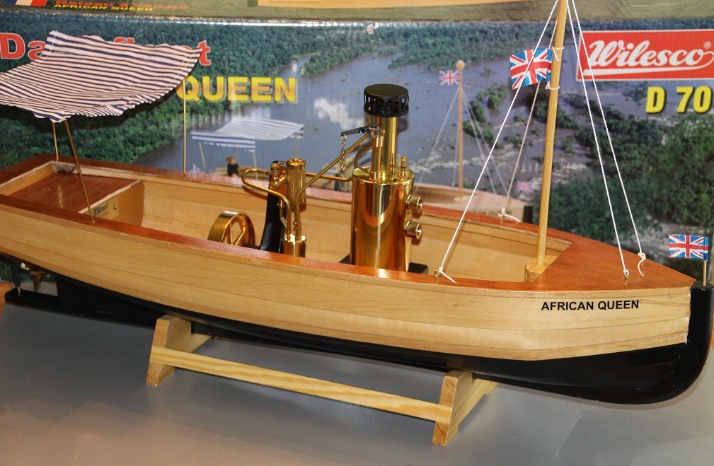 D70 Africa Queen eingelaufen / African Queen arrived - Stefans-OldSmoky