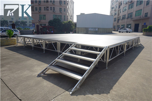 An affordable stage: RK portable stage. - stageprops