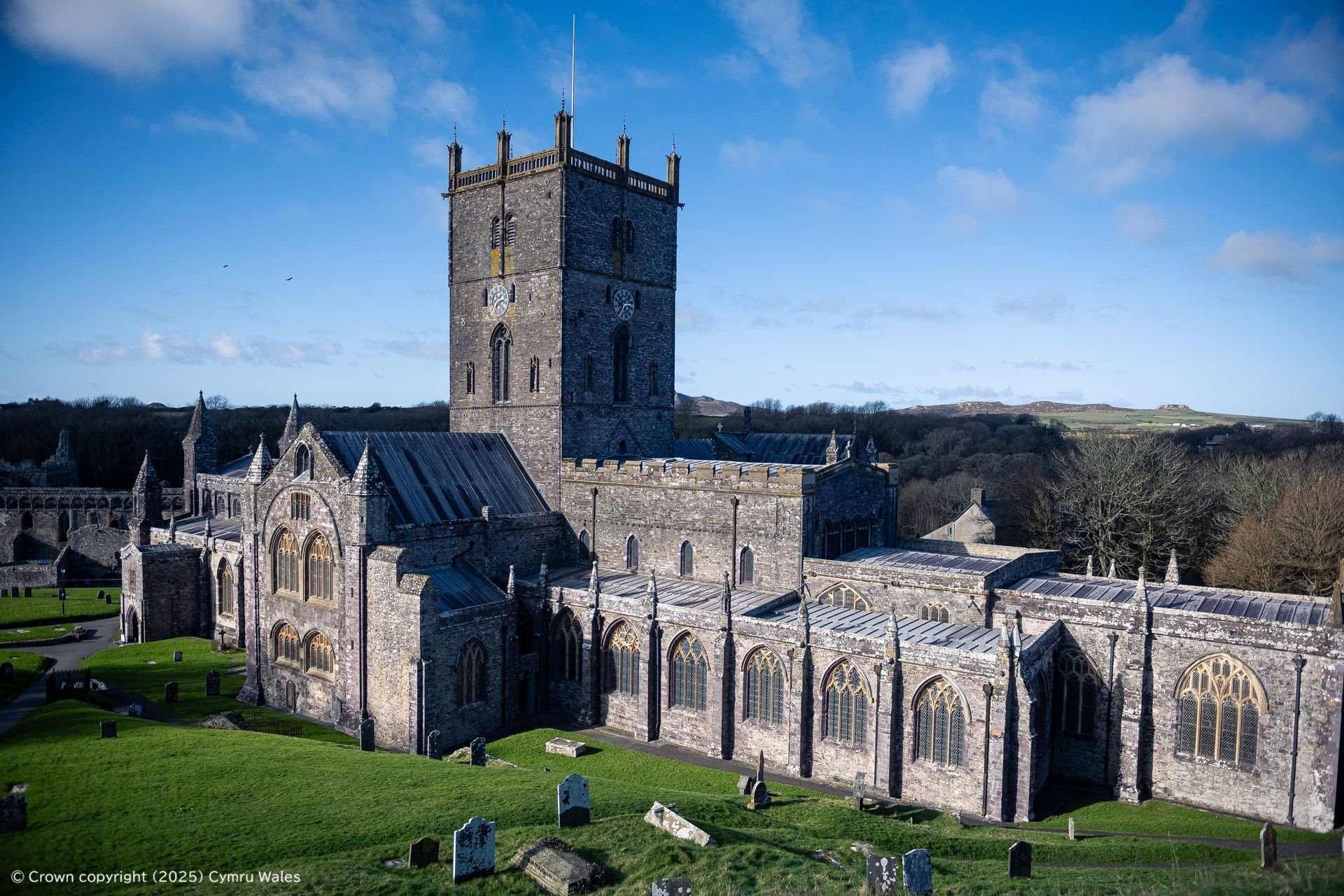 日本人のためのセント・デイヴィッズ大聖堂バーチャルツアー！ - 関西ウェールズ協会 Kansai St David's Society, Japan