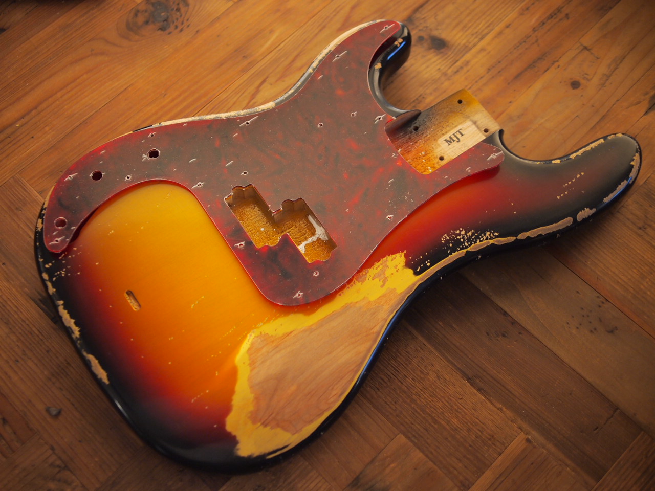 SOLD MJT - PB Body "Lefty" - 3TS - SPOON - MJT・Warmothのボディやネック、レリックカスタム ...