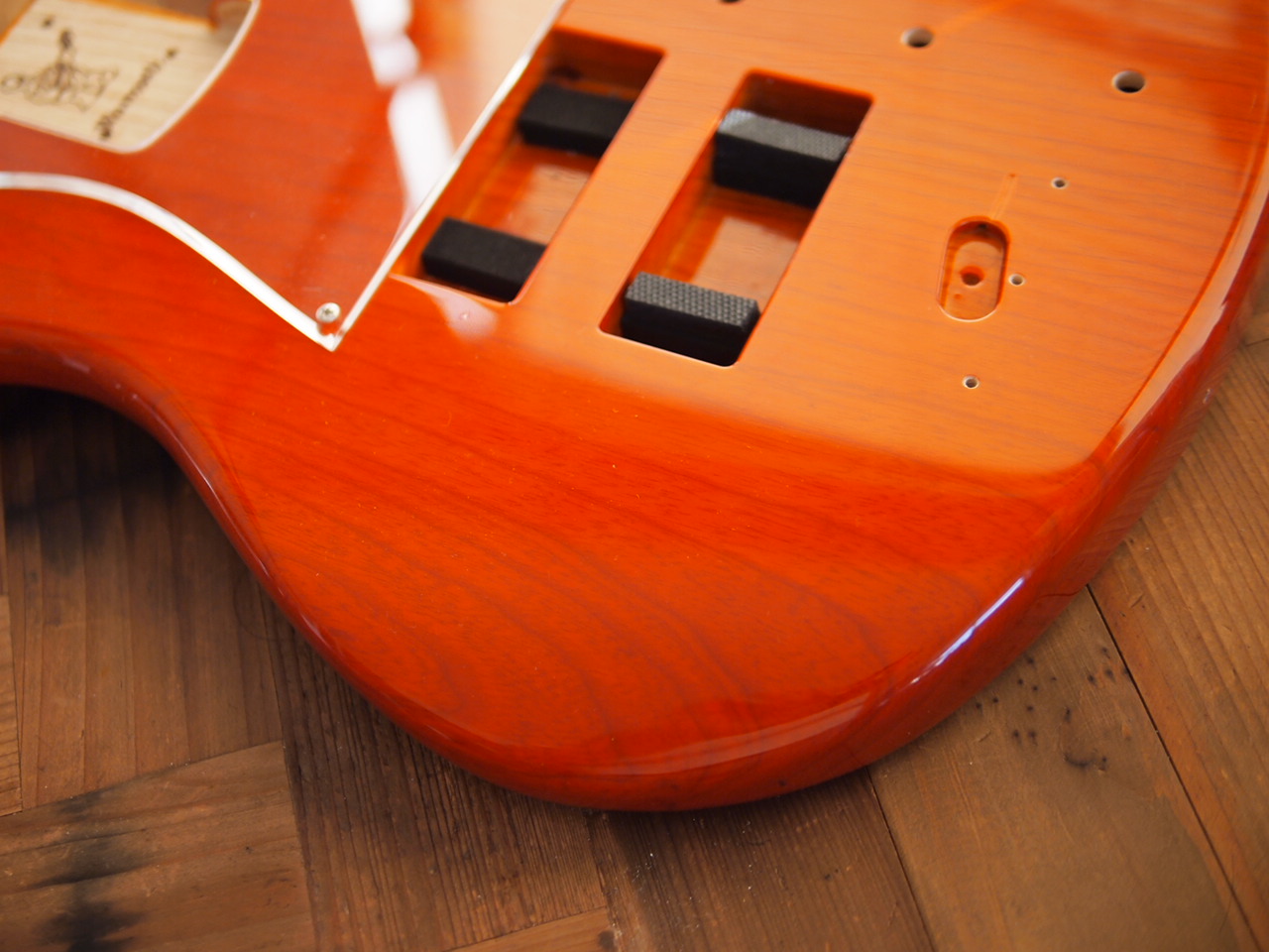 Warmoth - Deluxe 5st Jazz Bass Body - SPOON - MJT・Warmothのボディやネック、レリック ...