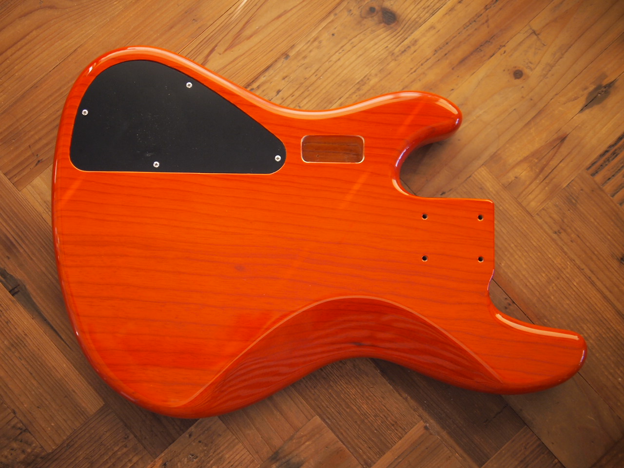 Warmoth - Deluxe 5st Jazz Bass Body - SPOON - MJT・Warmothのボディやネック、レリック ...