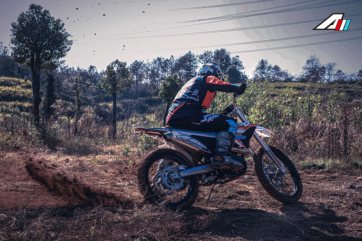 Apollo Thunder RFZ Dirt Bike 250cc Motorcycle – TicSpin Market