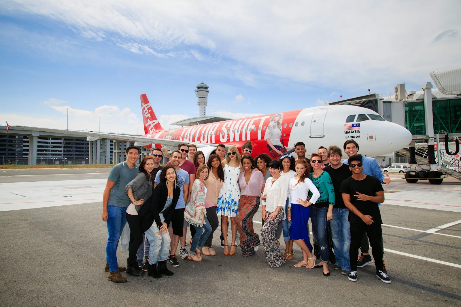 AirAsia - Taylor Swift Switzerland