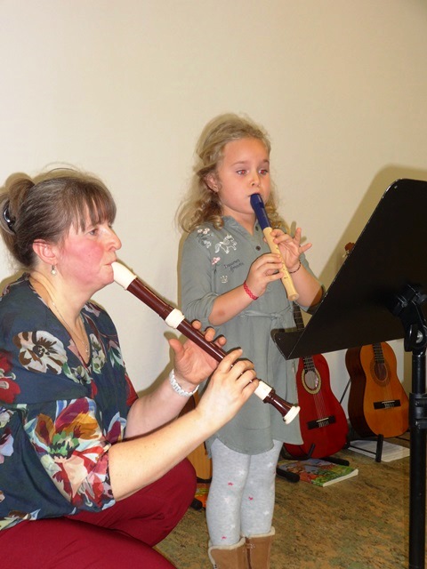 Klassenabend Gitarre und Blockflöte (Klasse Anna Binder ...