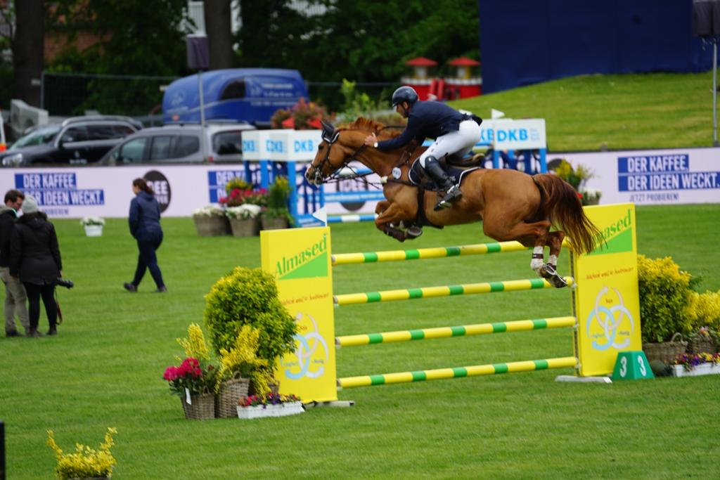 Von der „Essener Reitbahn GmbH“ zum Verein für Reitsport Essen e.V ...