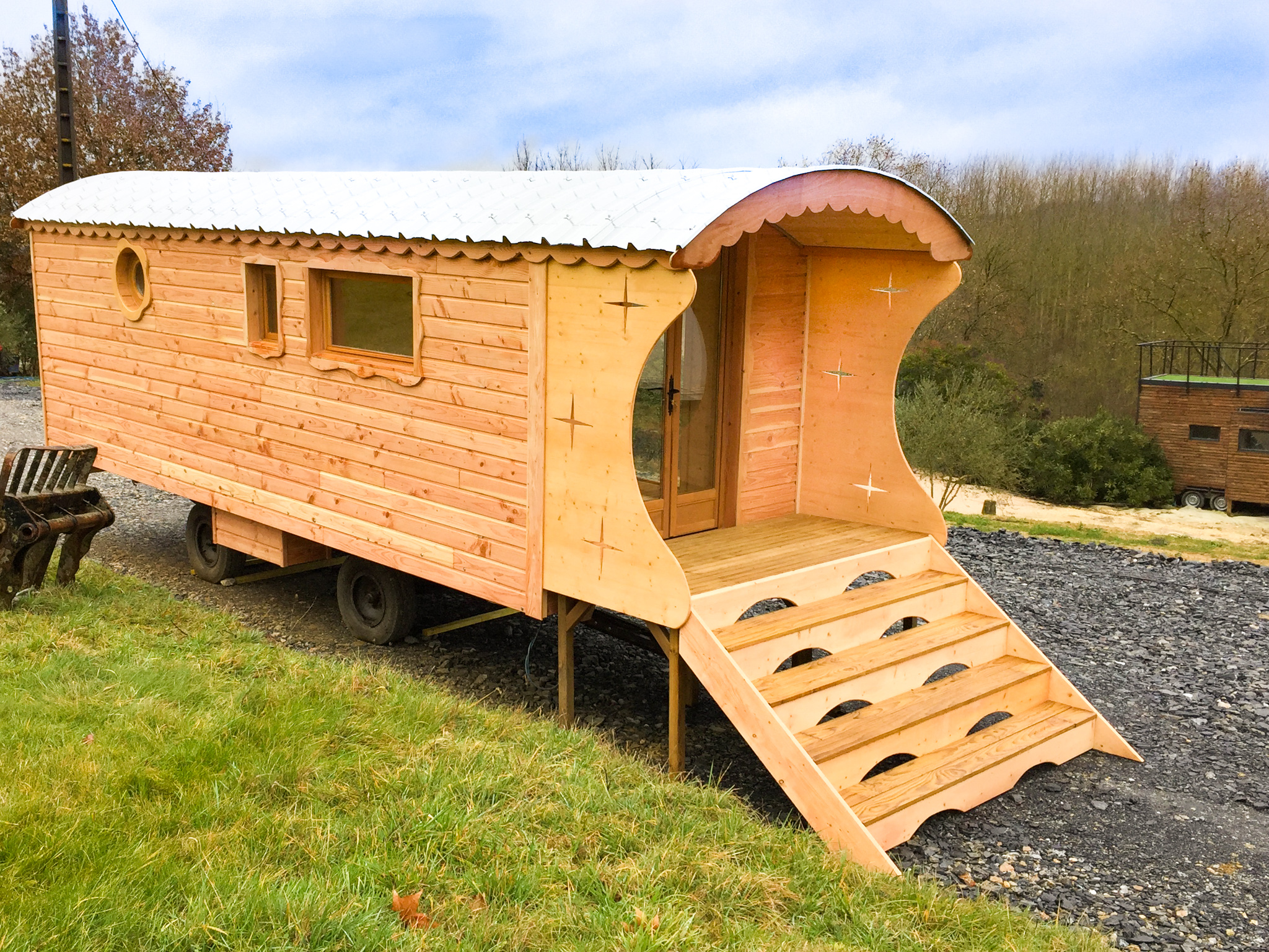 Roulotte en bois - Roulotte bois - Tiny house - Maison nomade