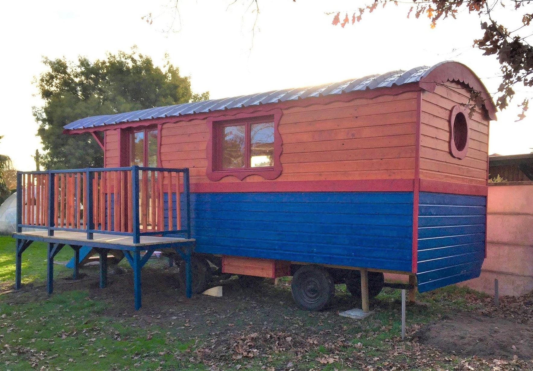 Une magnifique roulotte pour accueillir la famille et les amis ...