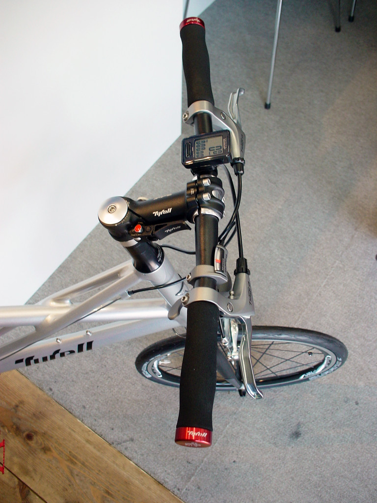 Tyrell FX Tiagra仕様 - movebicycles.net