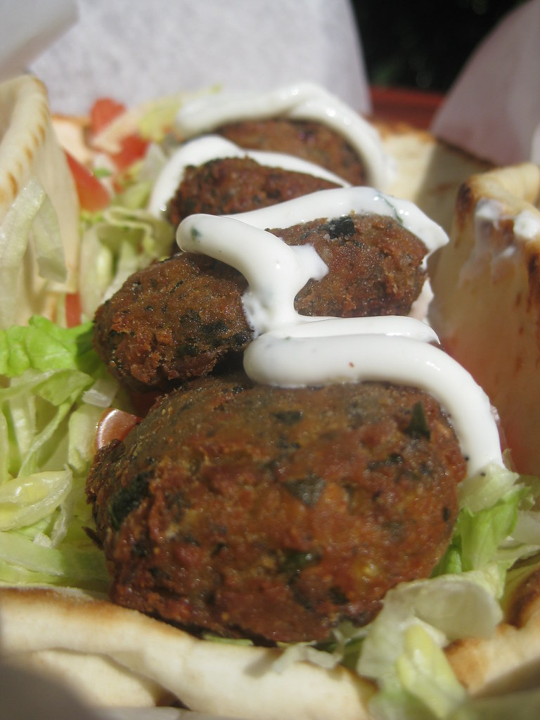 FALAFEL SANDWICH - Purely Unplugged Food