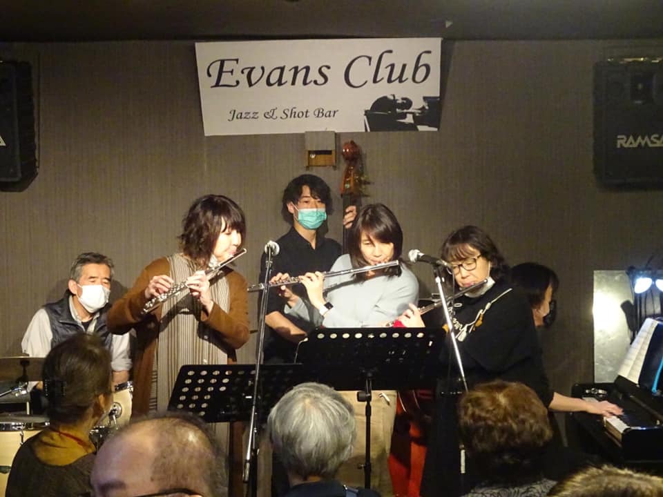 Photo Gallery - Evans Club