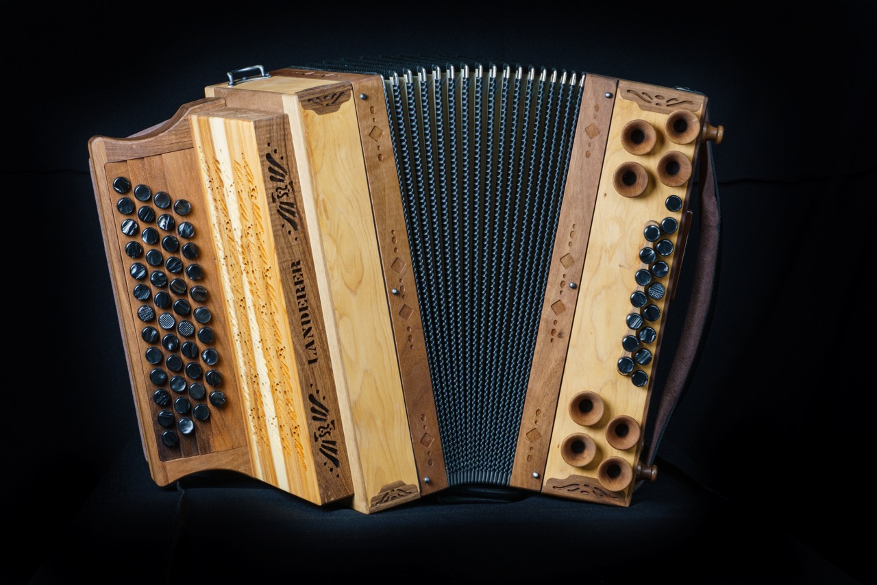 Steirische Harmonika - Landerer Harmonikas