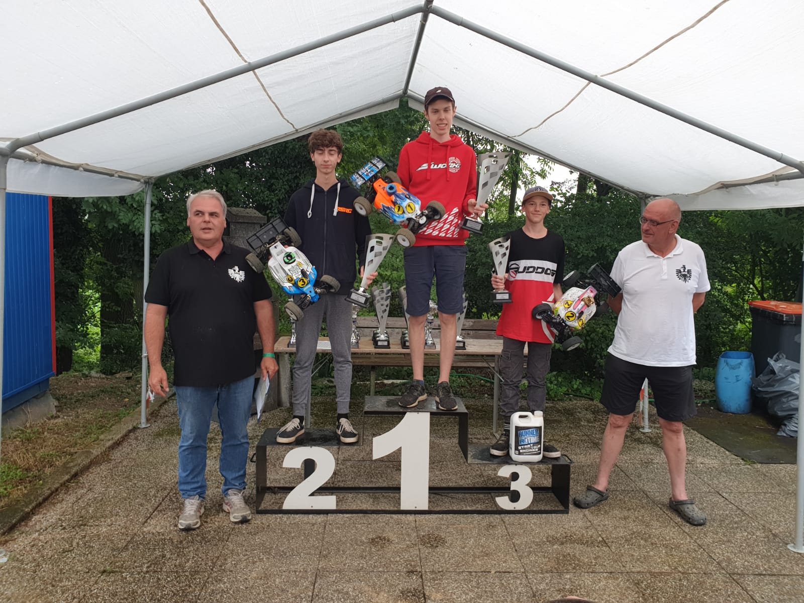 Nitrofighter bei der OM Jugend, 40+ und Truggy 2021 - Nitrofighter