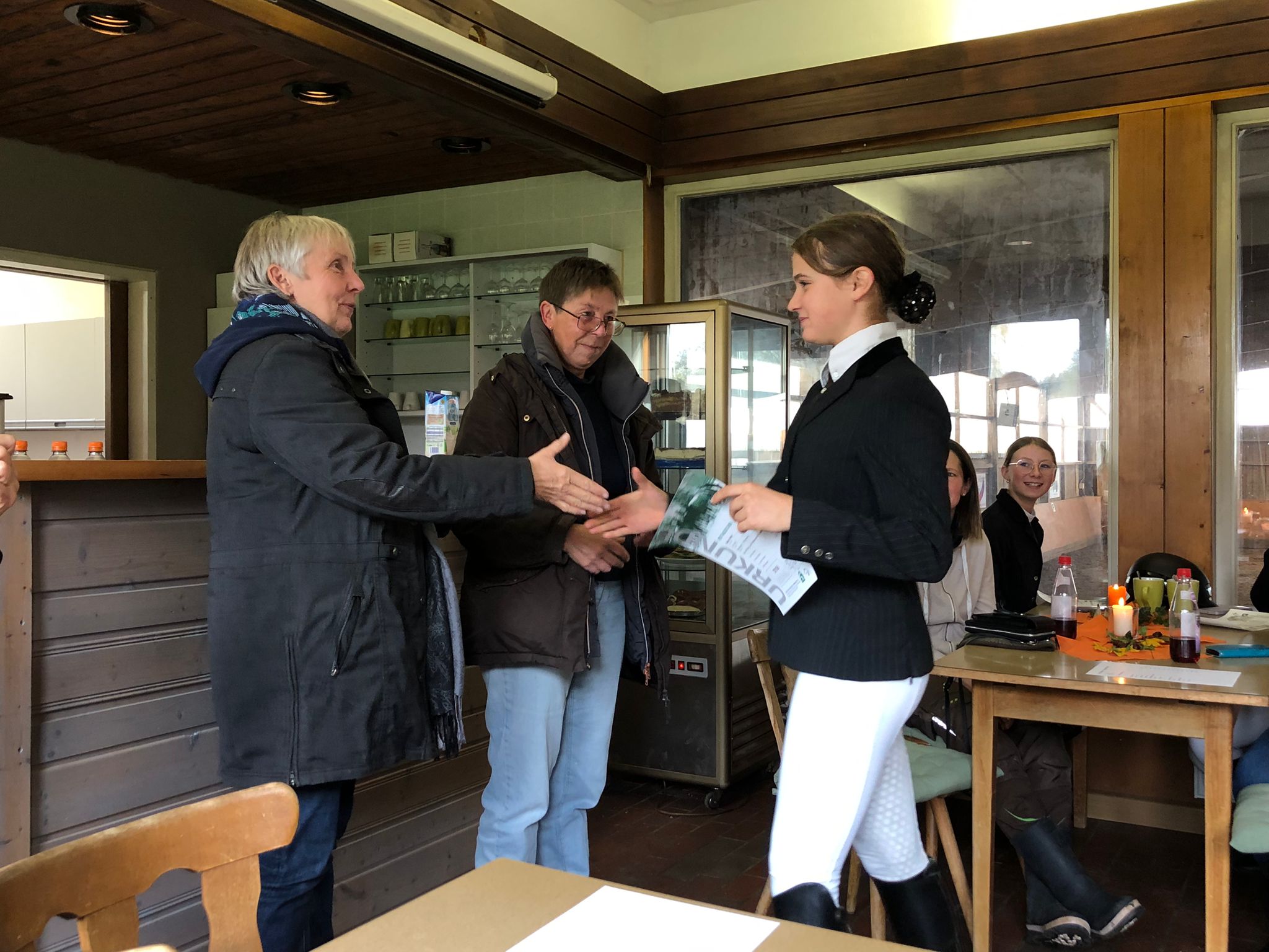 Reitabzeichenprüfungen Nr. 4 bis 10 bestanden! - Reit- und Fahrverein ...