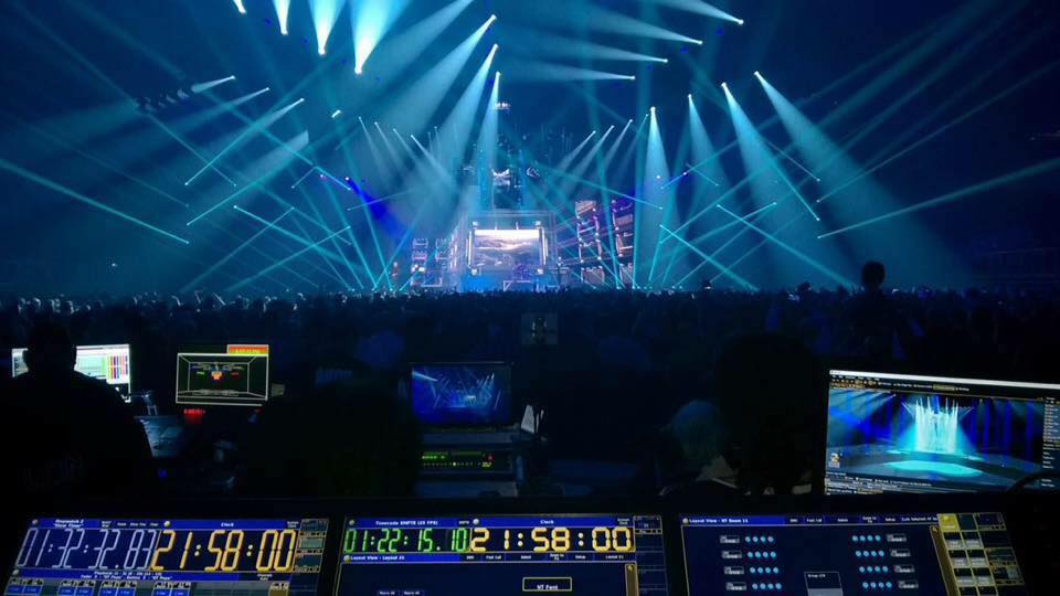 Kontakt - JH - Lighting