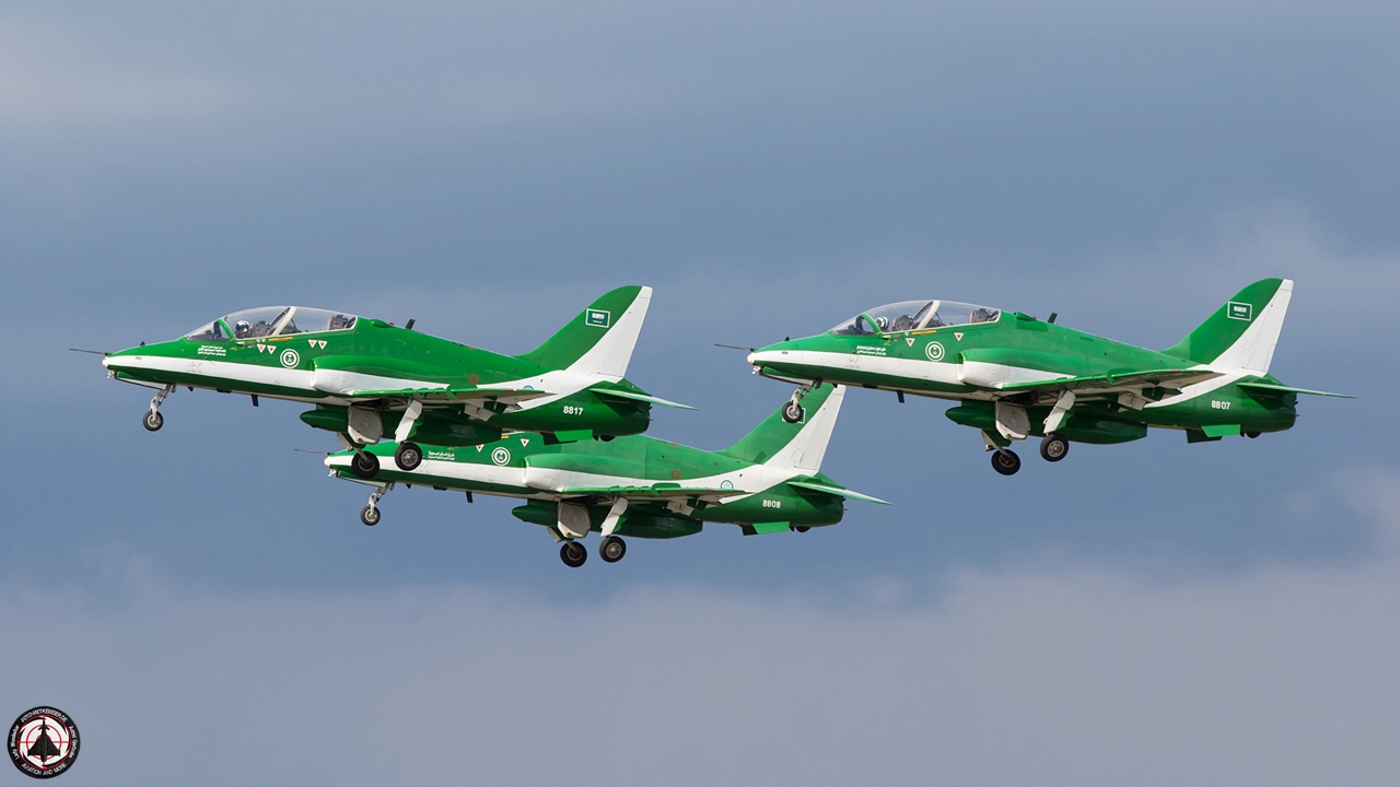 The Saudi Hawks - Royal Saudi Arabia Air Force Aerobatic Team - BAE ...