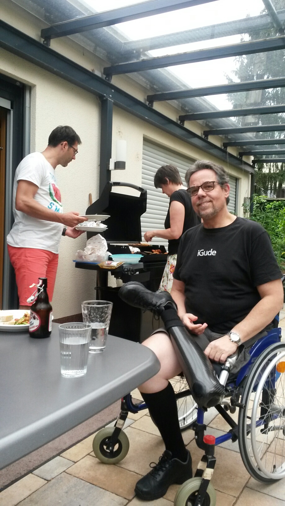 Traditionelles Grillen - beinamputiert - was - geht - Selbsthilfe