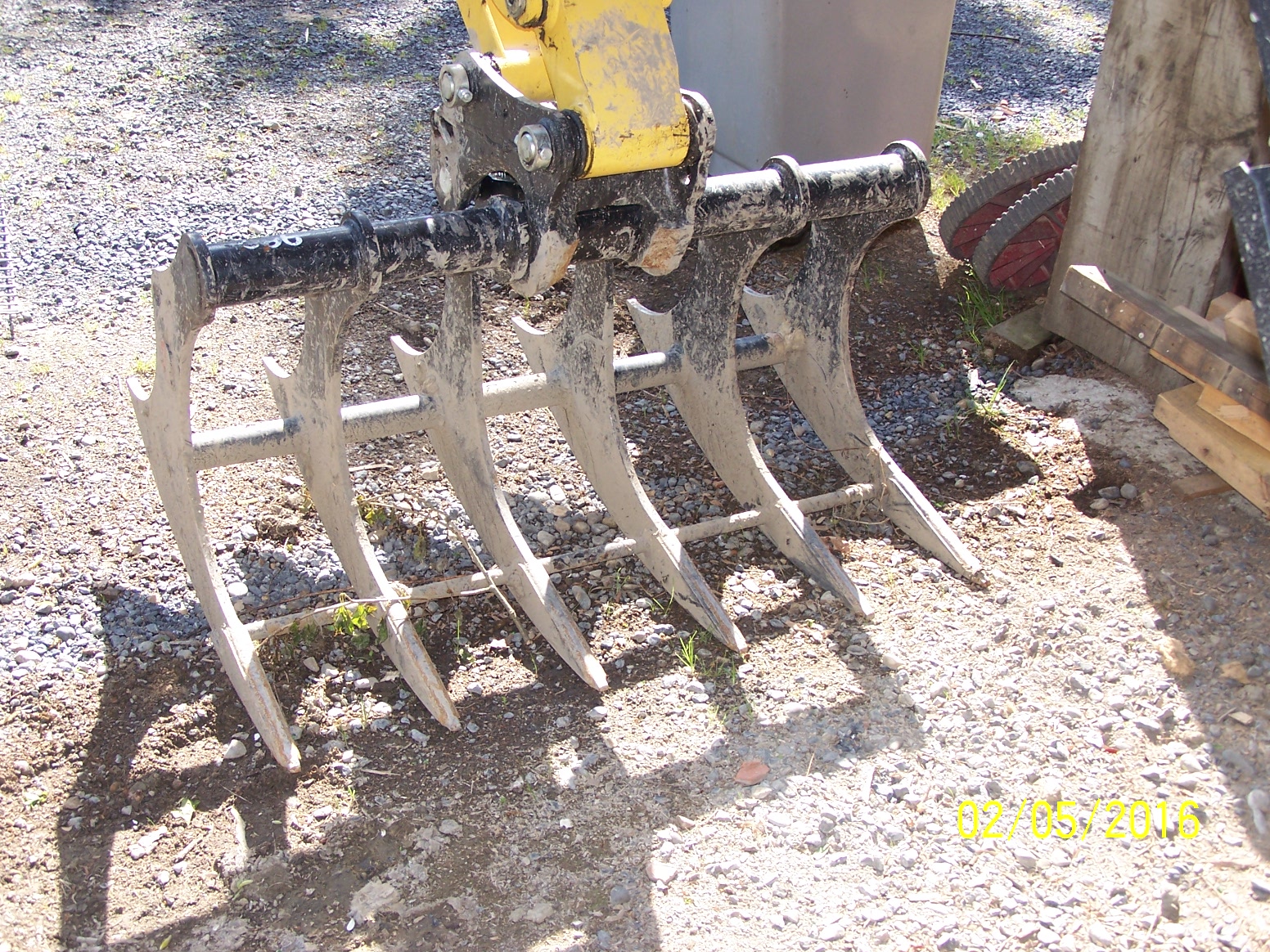 PRESTATION AVEC PELLE 5 T - Site de arbre-jardin-65-32