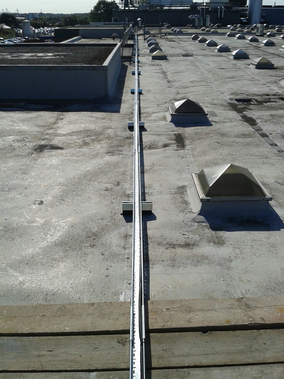 Rooftop cable tray works - deanirwin
