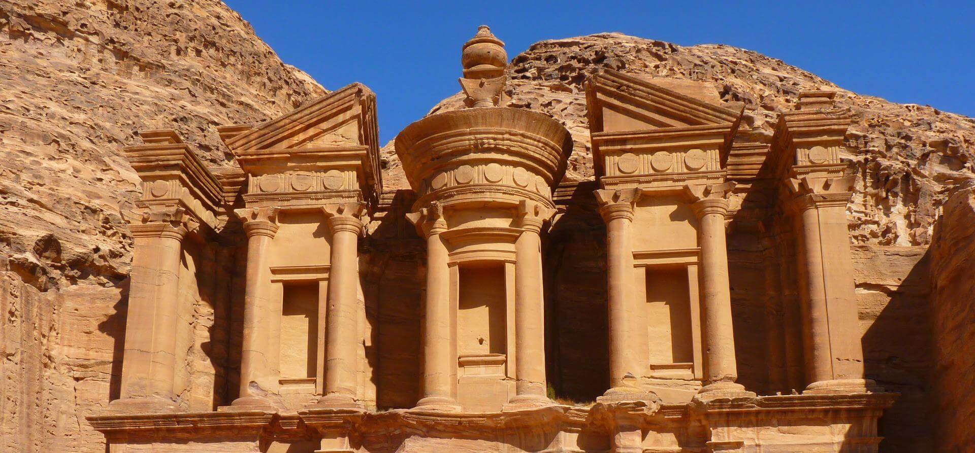 Petra Giordania guida italiana - Guida Turistica Petra prenota dall'Italia.