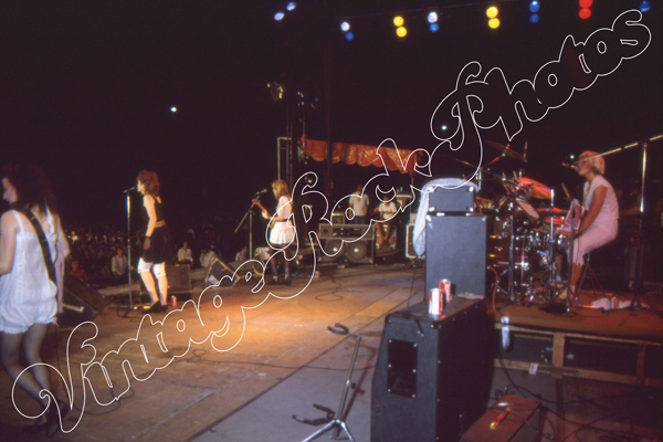 The MO-DETTES - Benvenuti su vintagerockposter!