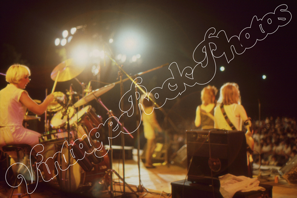 The MO-DETTES - Benvenuti su vintagerockposter!