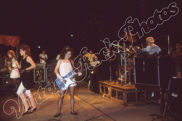 The MO-DETTES - Benvenuti su vintagerockposter!