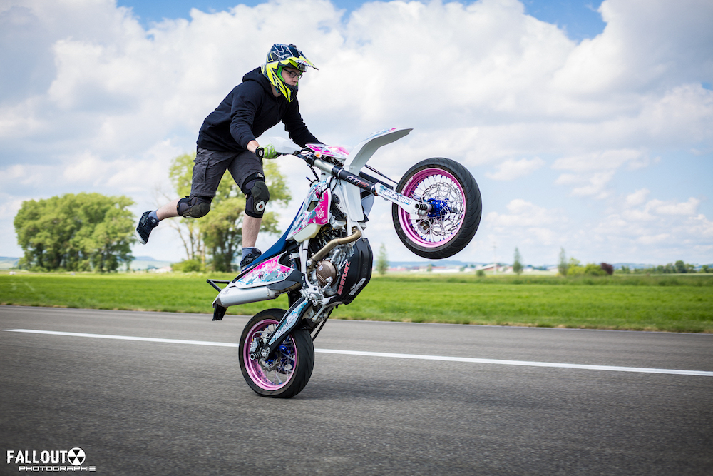 Start - Motorrad Stunt Show