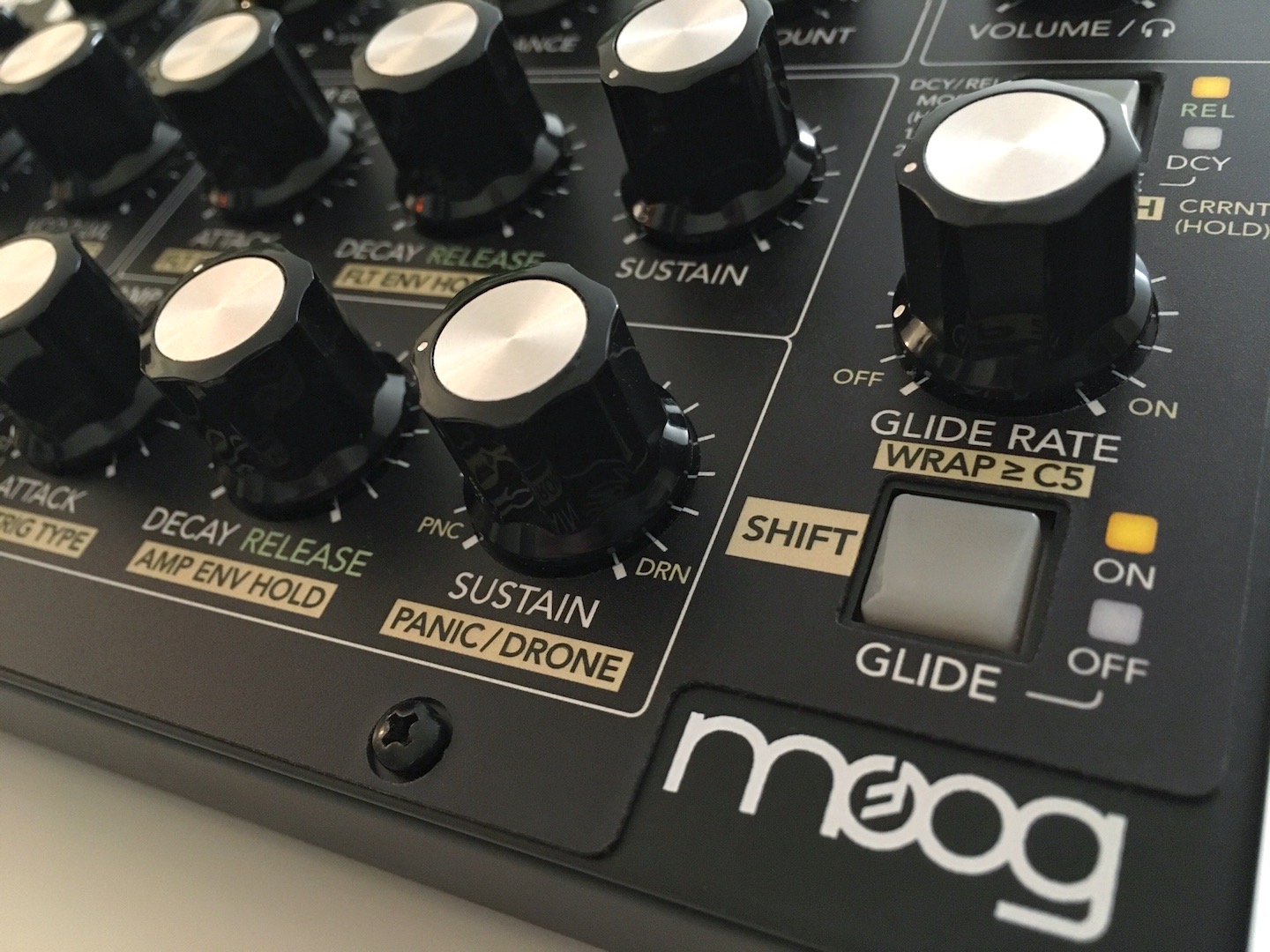Moog Minitaur & Sirin - Instrument Overlay - mxpand • Overlays for ...