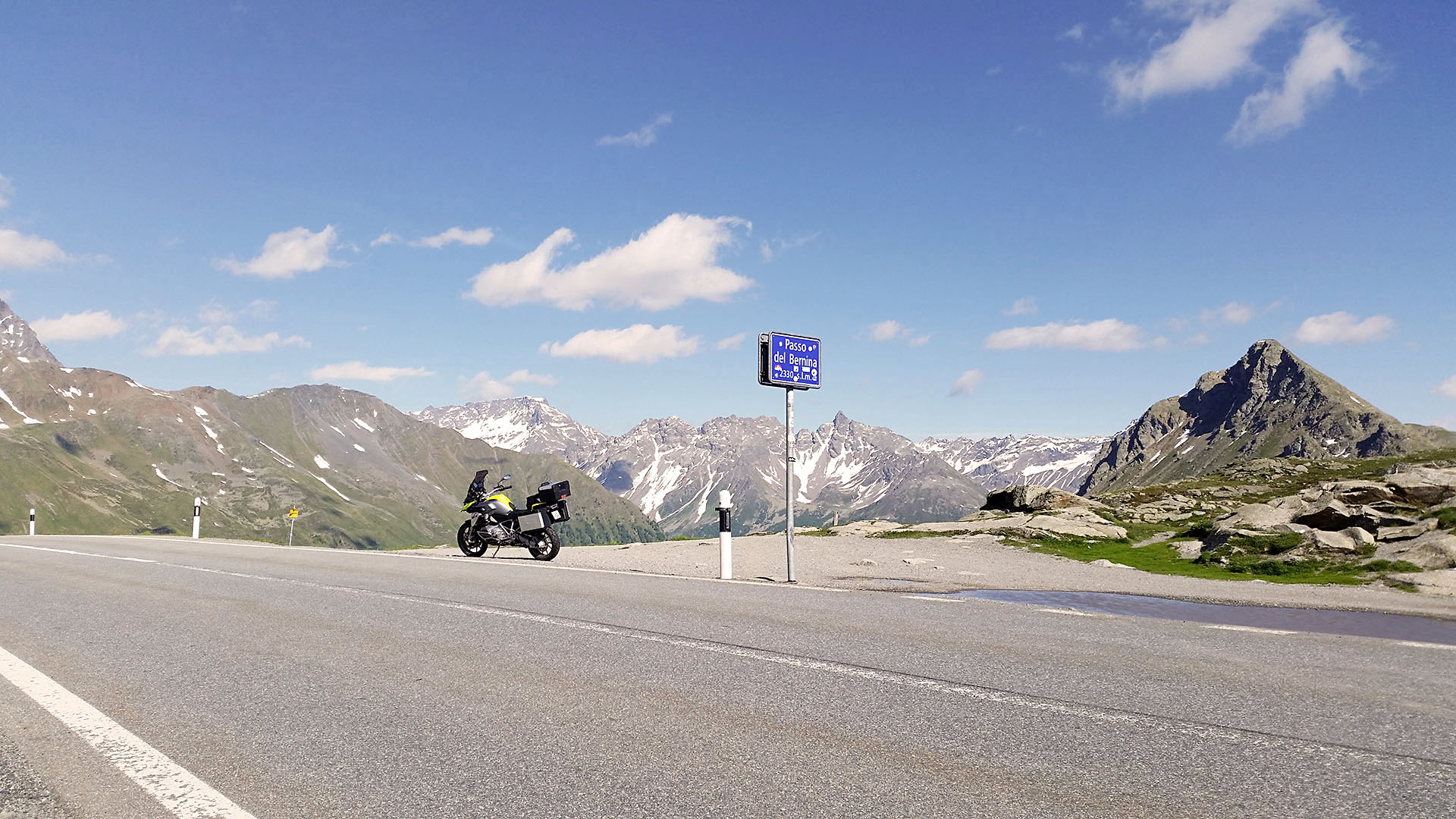 Berninapass mit dem Motorrad und Auto - Pässe.Info