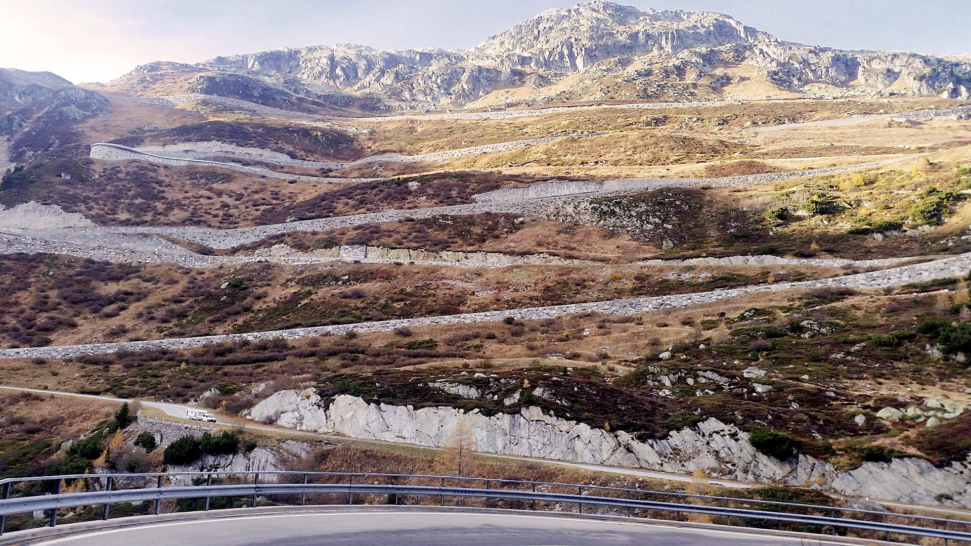 Grimselpassmit dem Motorrad und Auto - Pässe.Info