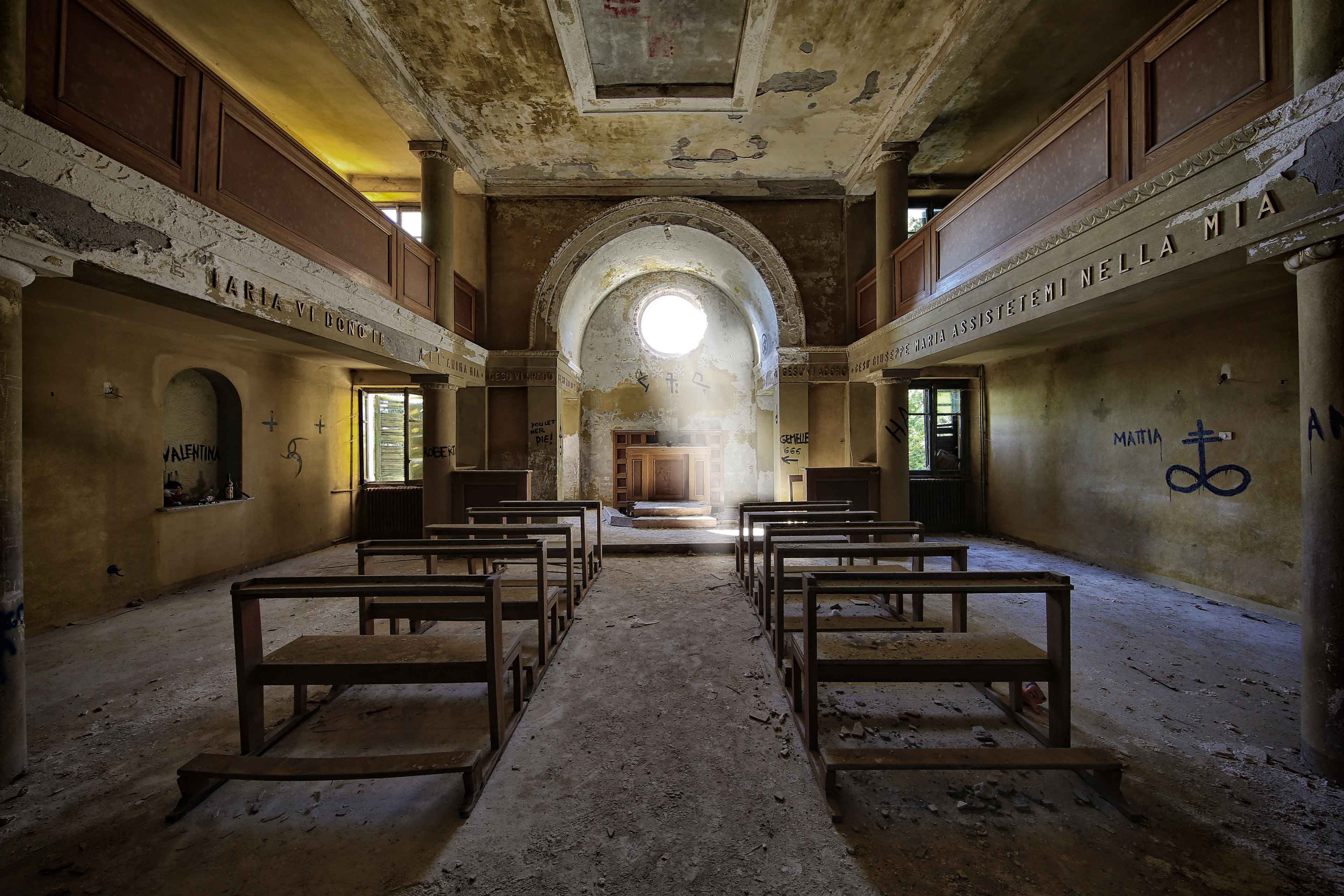 LOST Places - The Beauty of Ruins - Mark's Photography