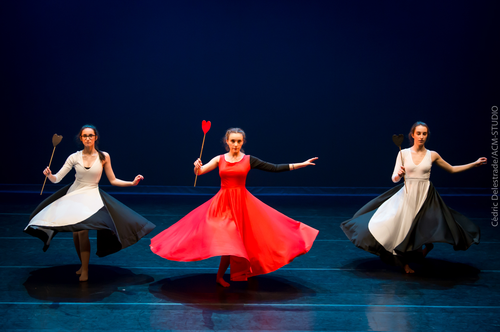 Cours modern-jazz - Site de ecolededansecaroleprez