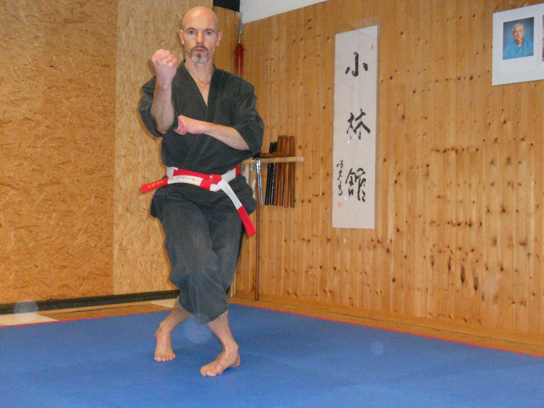 Kosa Dachi - ryukyu-bujutsus Webseite!