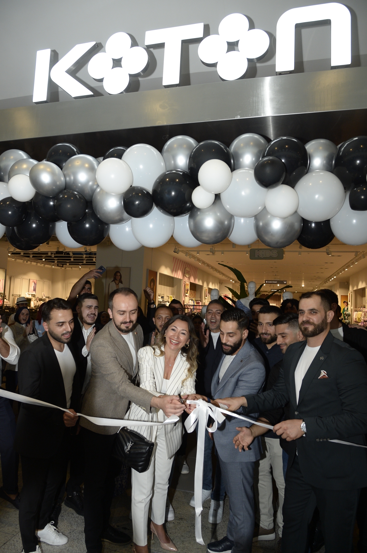 La marque internationale KOTON célèbre l’inauguration du nouveau ...