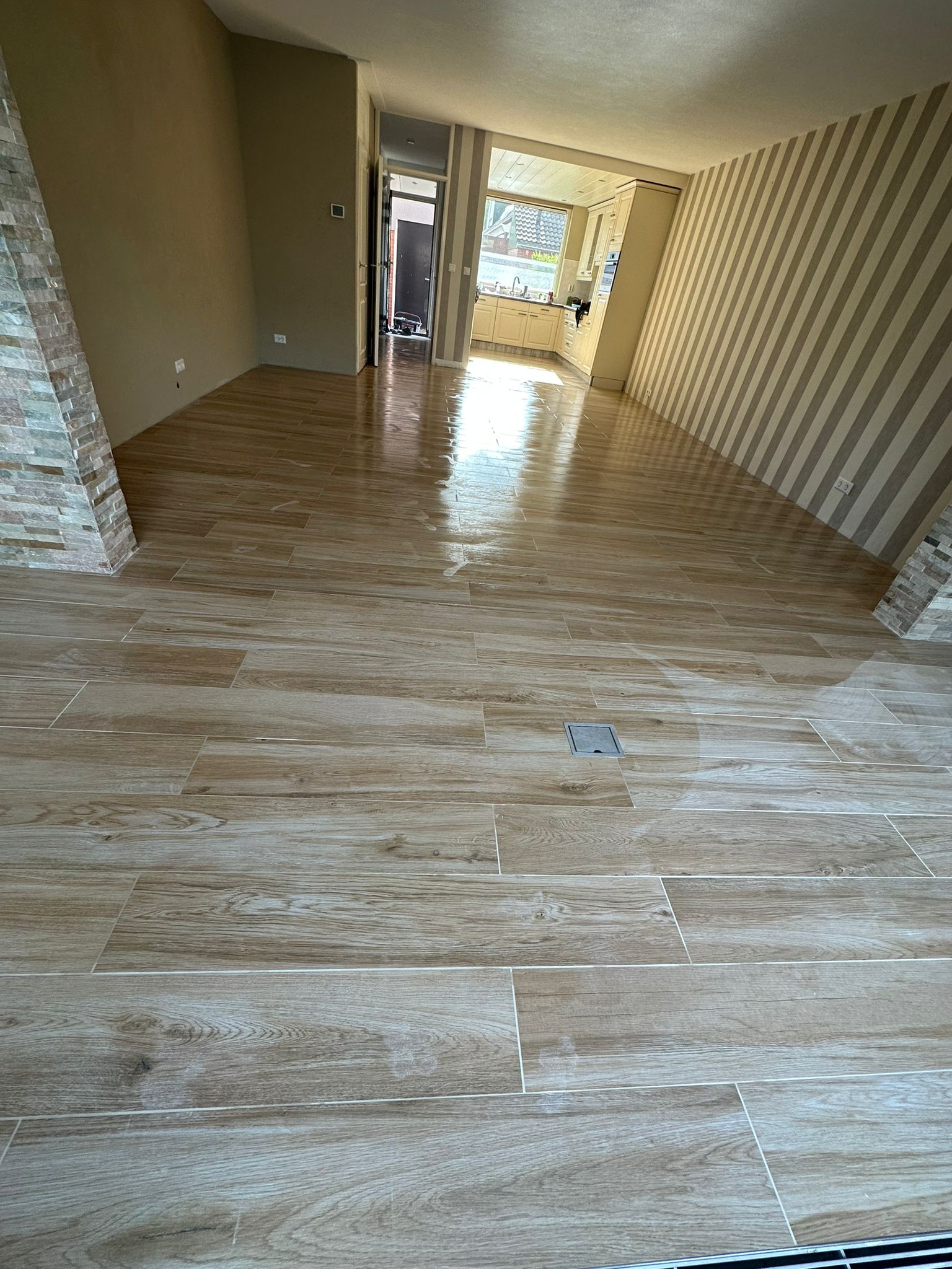 55 m² Legno Rovere Tasso te Capelle aan den IJssel - De TegelExpert